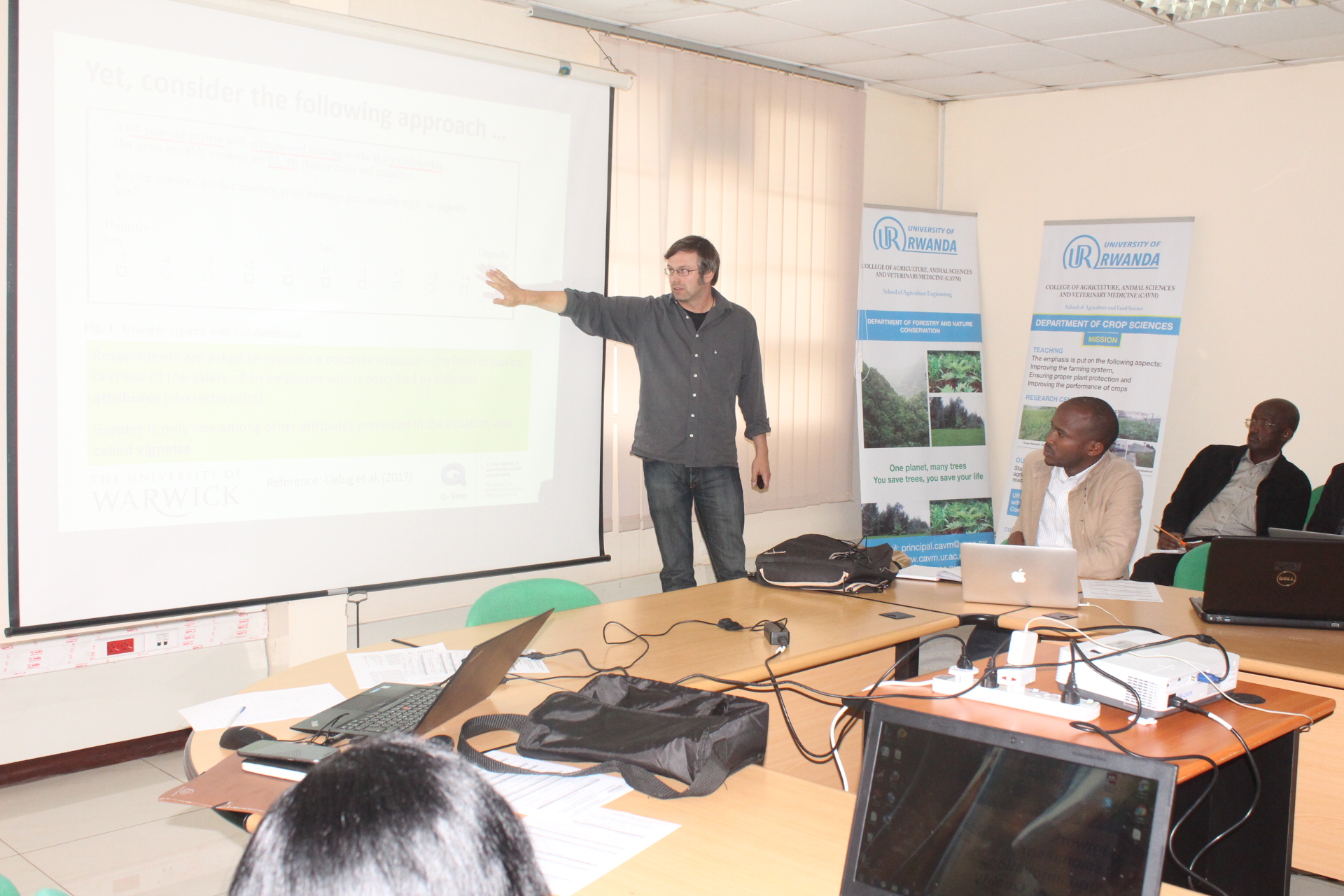 Multifactorial Survey Experiments in Development Research – Using ...